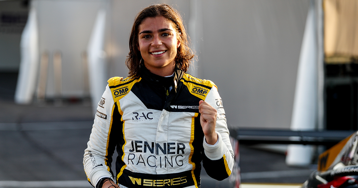 Jamie Chadwick is in pole position for F1 success. | Bloc Hotel.